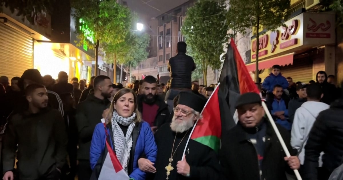 Palestinians in Ramallah protest killing of Hamas official