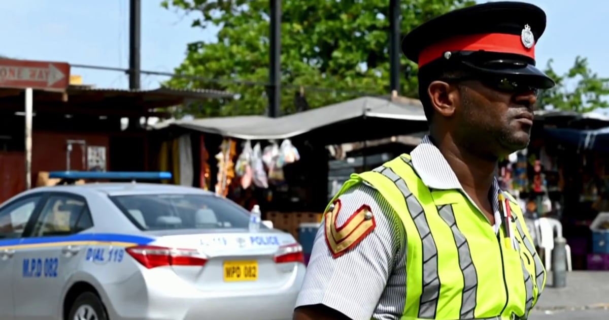 Travel warnings issued for Jamaica and Bahamas amid growing violence