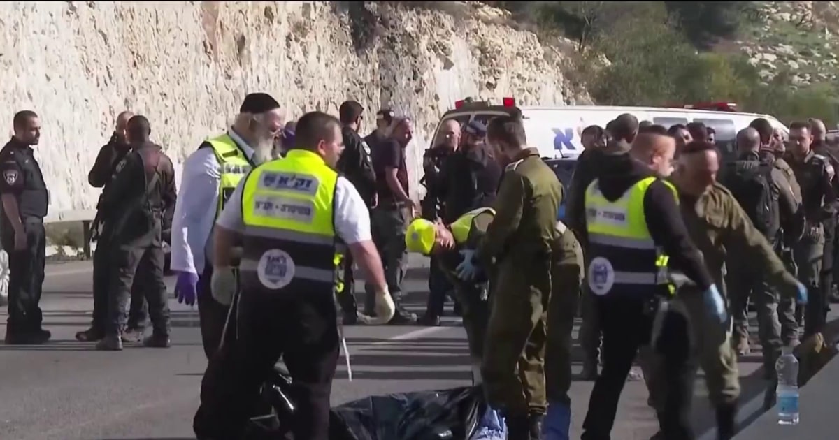 One dead after three Palestinian gunman open fire at Israeli check point