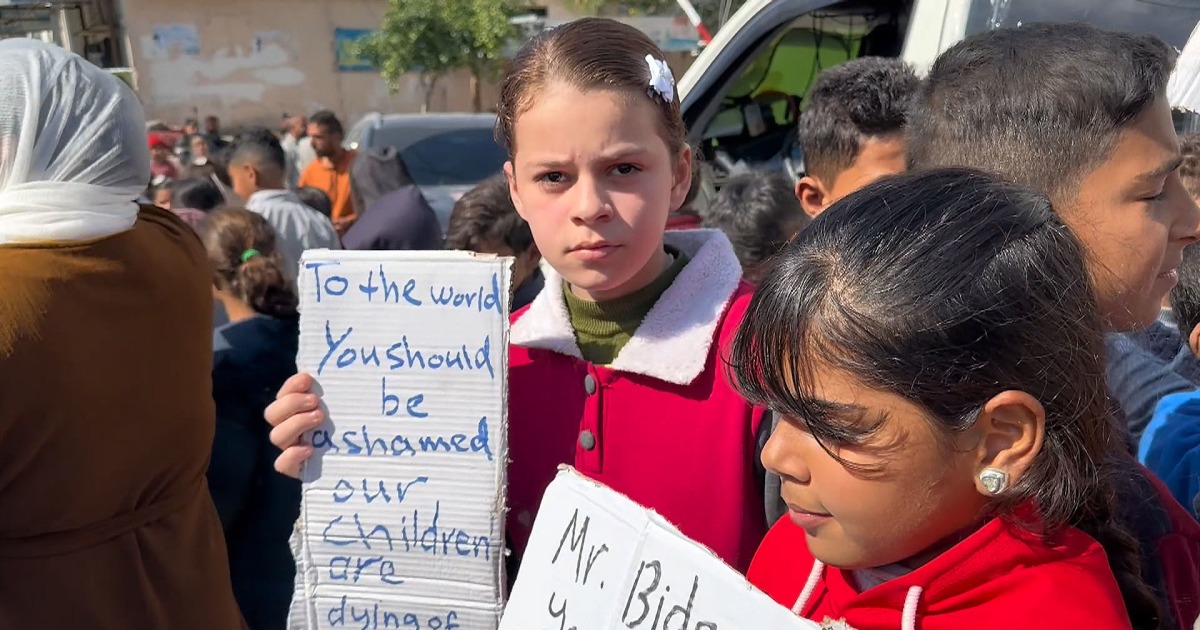 Children protest in Gaza, calling for cease-fire and food aid