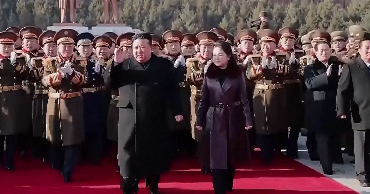 North Korea's Kim takes daughter Kim Ju Ae to military parade