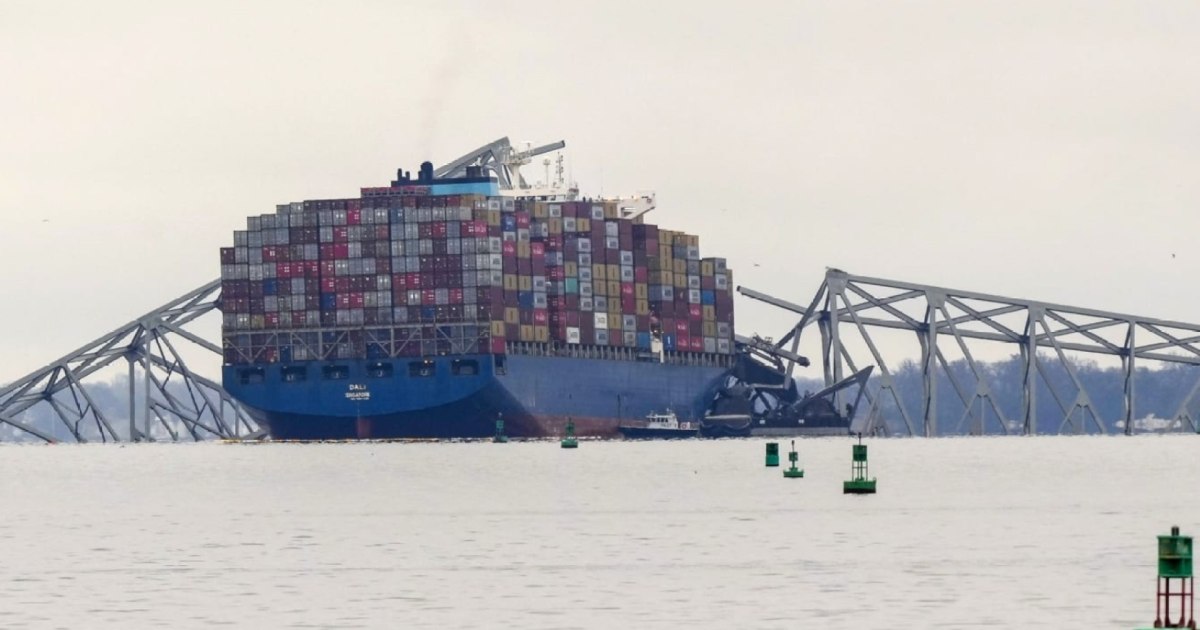 Debris field from Baltimore bridge collapse is 'very dangerous' for ...