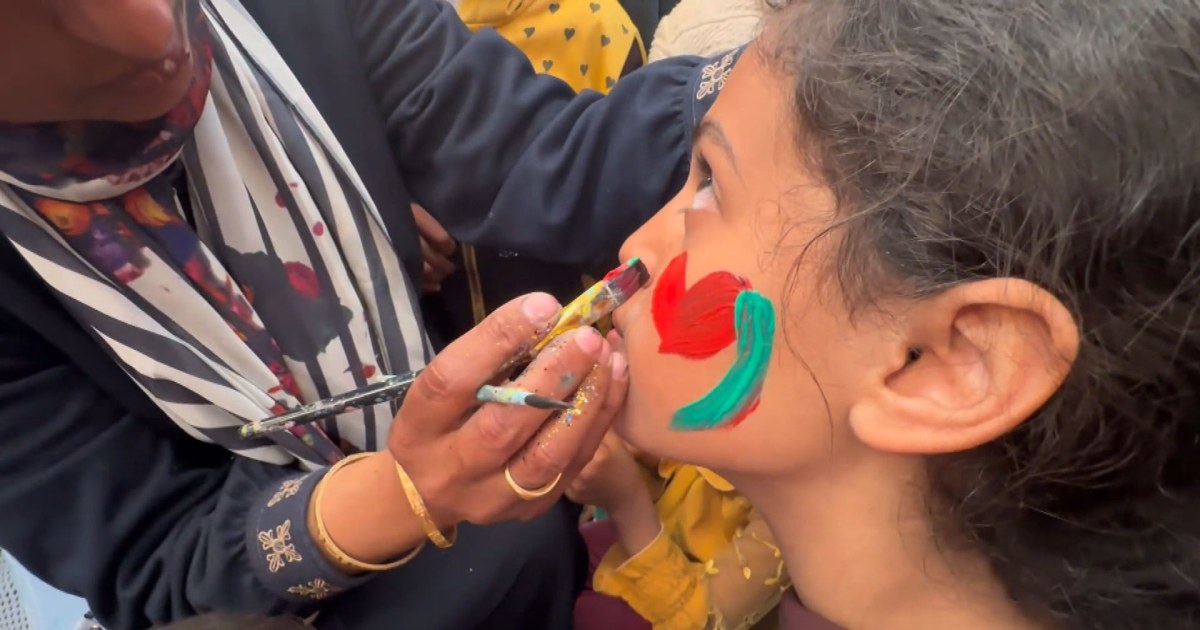 Traumatized kids in Rafah get psychological help from volunteers