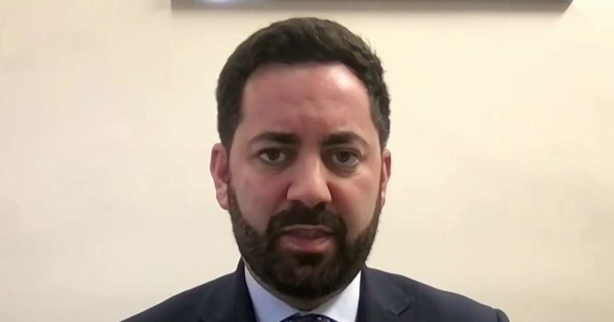 Motion to vacate Speaker Johnson over Ukraine aid is ‘idiotic,’ says ...