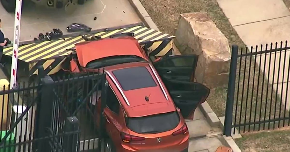 Suspect in FBI Georgia gate crash allegedly linked to QAnon