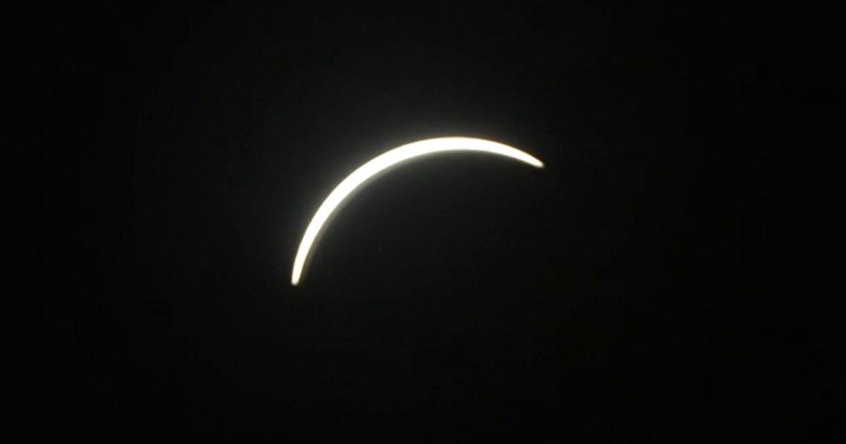 Parts of Indiana experience total solar eclipse