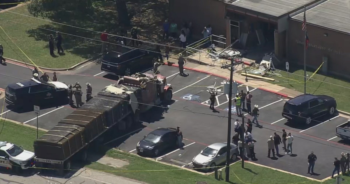 Truck crashes into DPS office in Brenham, Texas