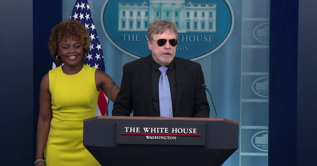 'Star Wars' icon Mark Hamill makes appearance at White House press briefing