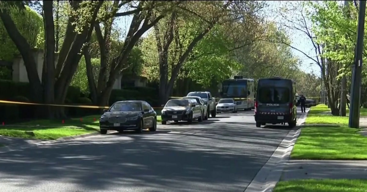 Toronto police search for suspects in shooting outside Drake’s home