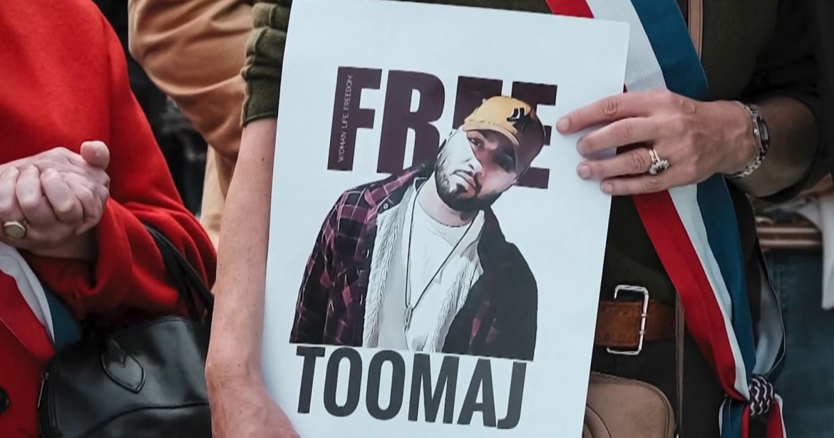 Over 100 artists call for release of Iranian rapper sentenced to death