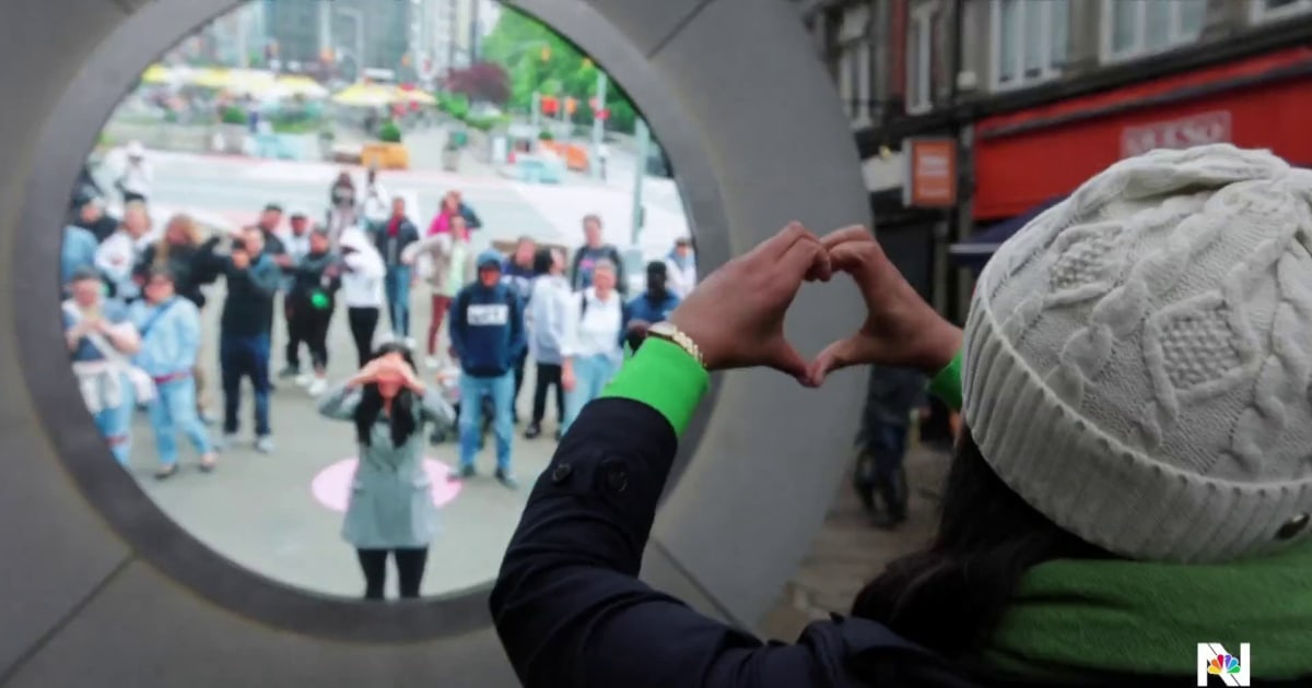 Art installation connects people in New York and Dublin in real time