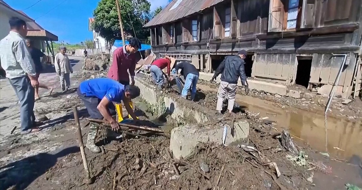 Deadly Indonesian floods include cold lava flow from Mount Marapi
