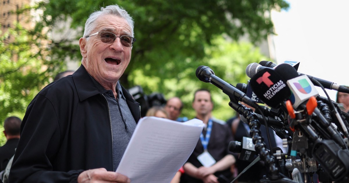 Robert De Niro slams Trump and supports Biden outside the hush money trial