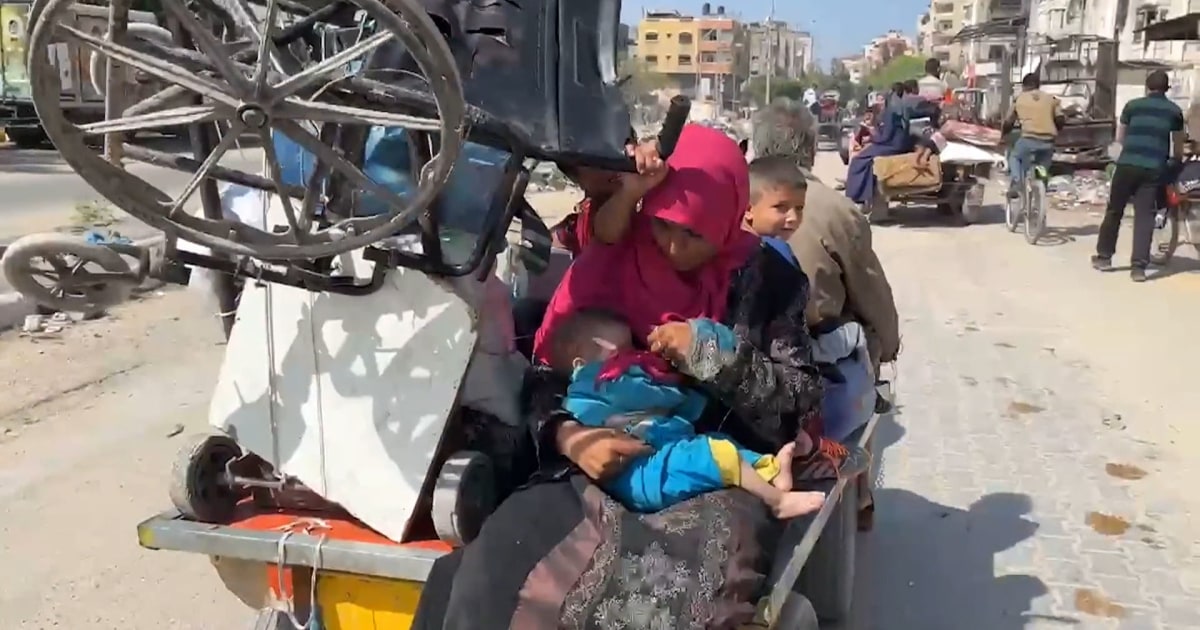 Palestinians flee Jabaliya camp in northern Gaza as Israel renews attacks