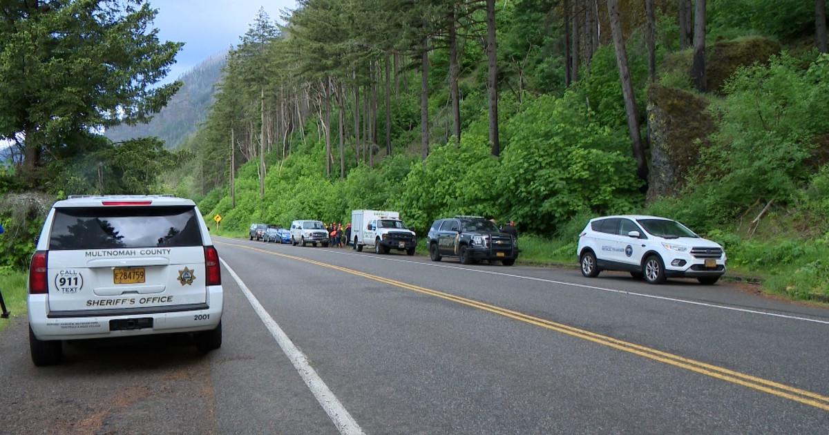 Woman dies while hiking in Oregon’s Columbia River Gorge