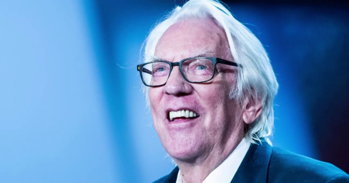 Donald Sutherland dies at 88