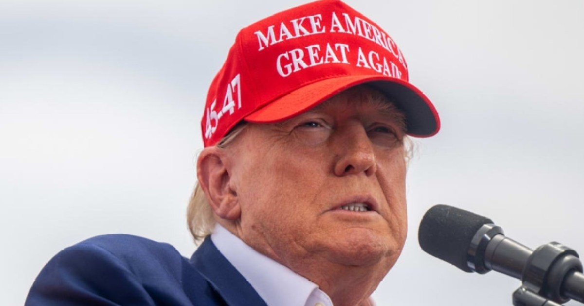 Trump plans to 'centralize power' and 'be a dictator': Biden campaign ...