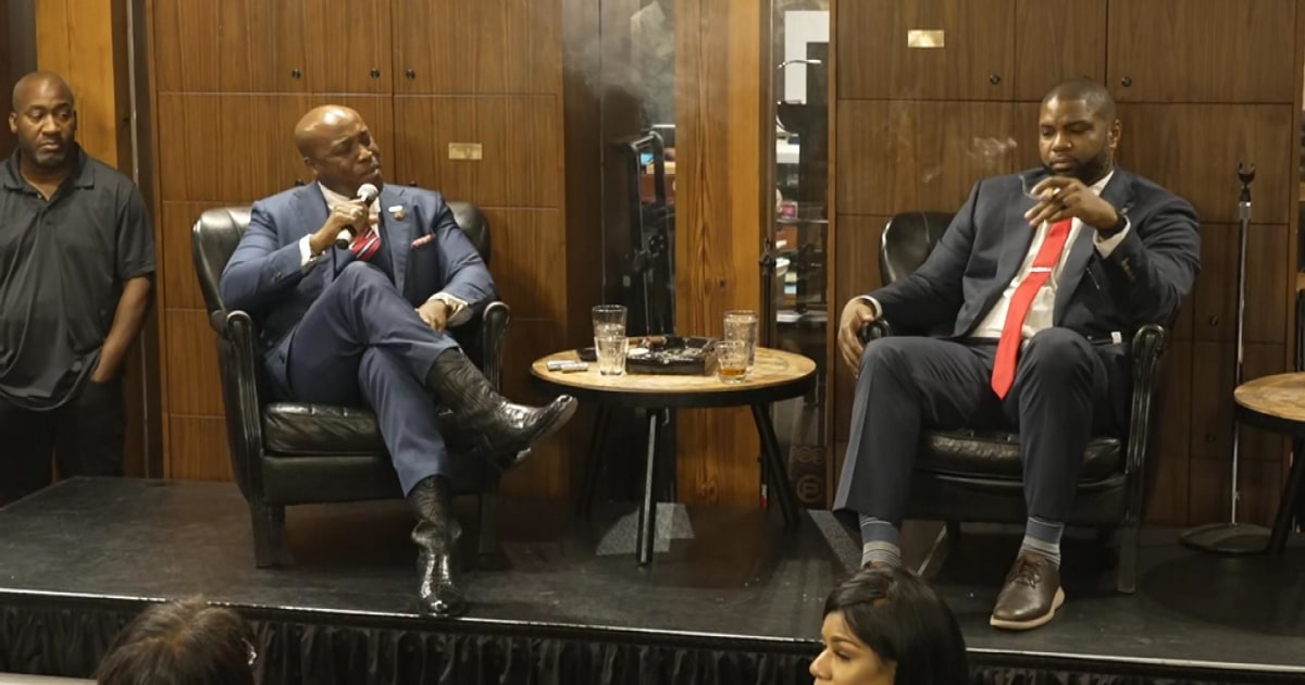 GOP Rep. Hunt responds to question on Confederate monument's reinstatement