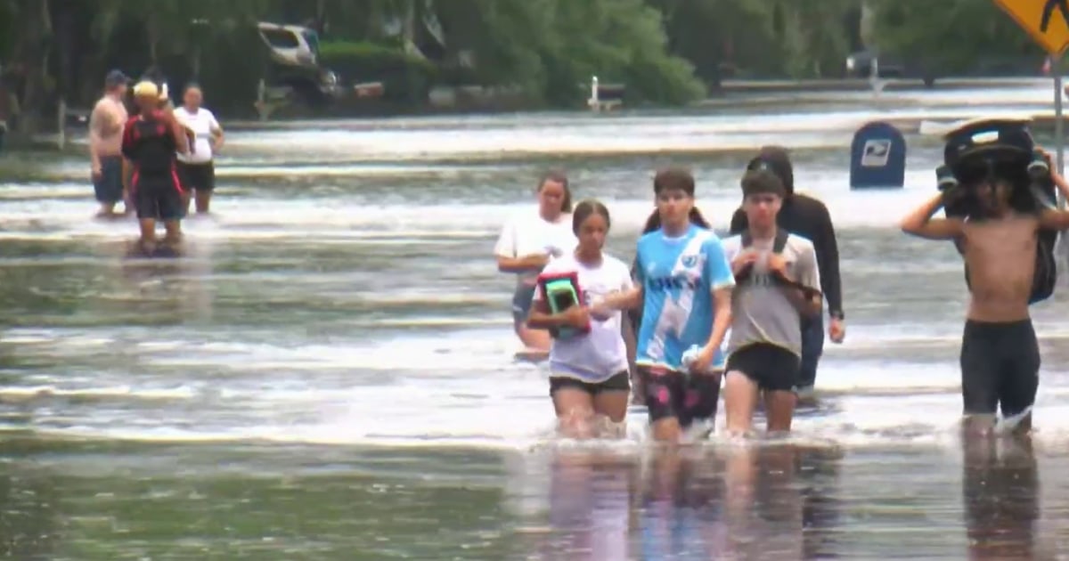Deadly Hurricane Debby hits Florida with high winds, heavy rains and ...
