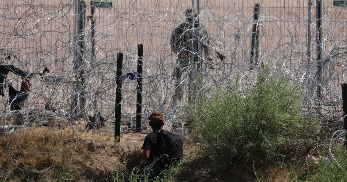 Migrant bussing from Texas slows as border crossings drop