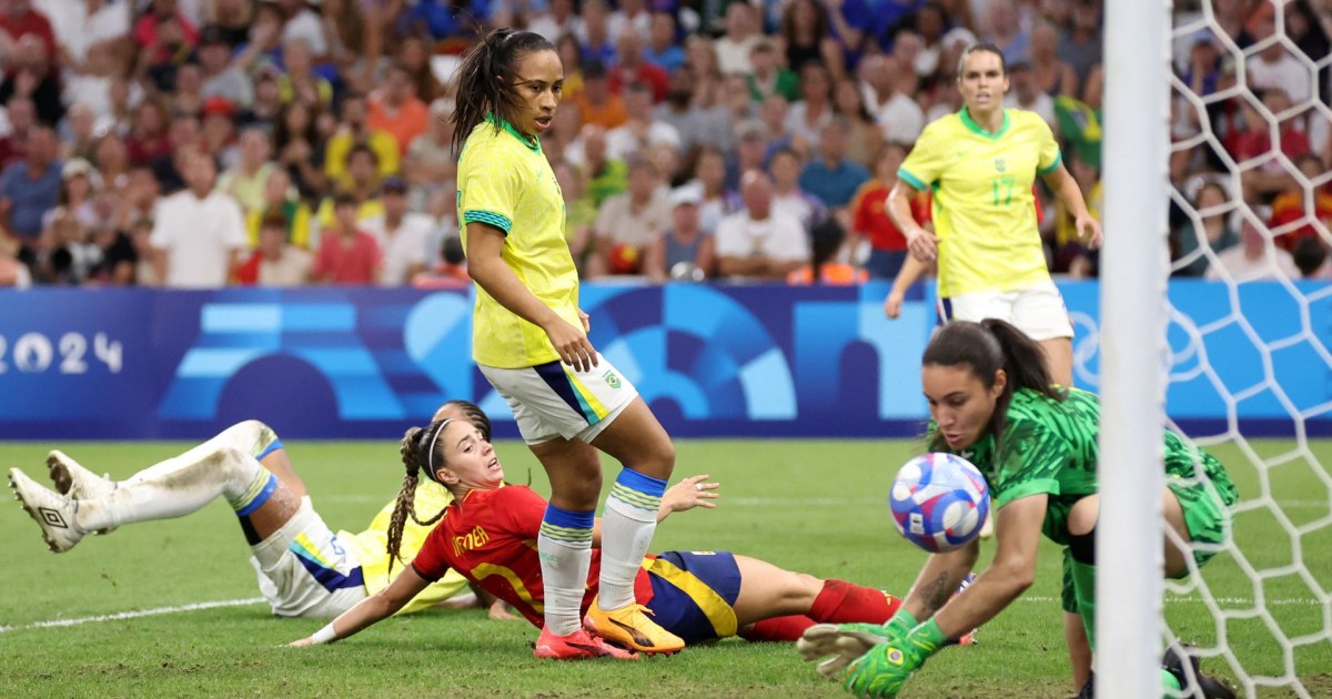 Brazil stuns Spain in 4-2 win, advances to gold medal match