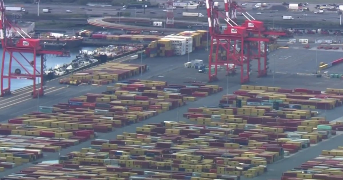 Strike by longshoremen shuts down ports on East and Gulf coasts
