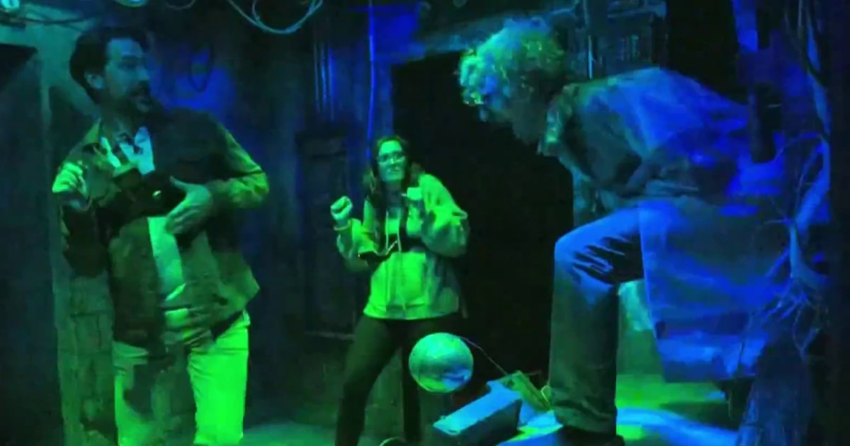 Joe and Savannah take a terrifying tour of Jimmy Fallon's 'Tonightmares'