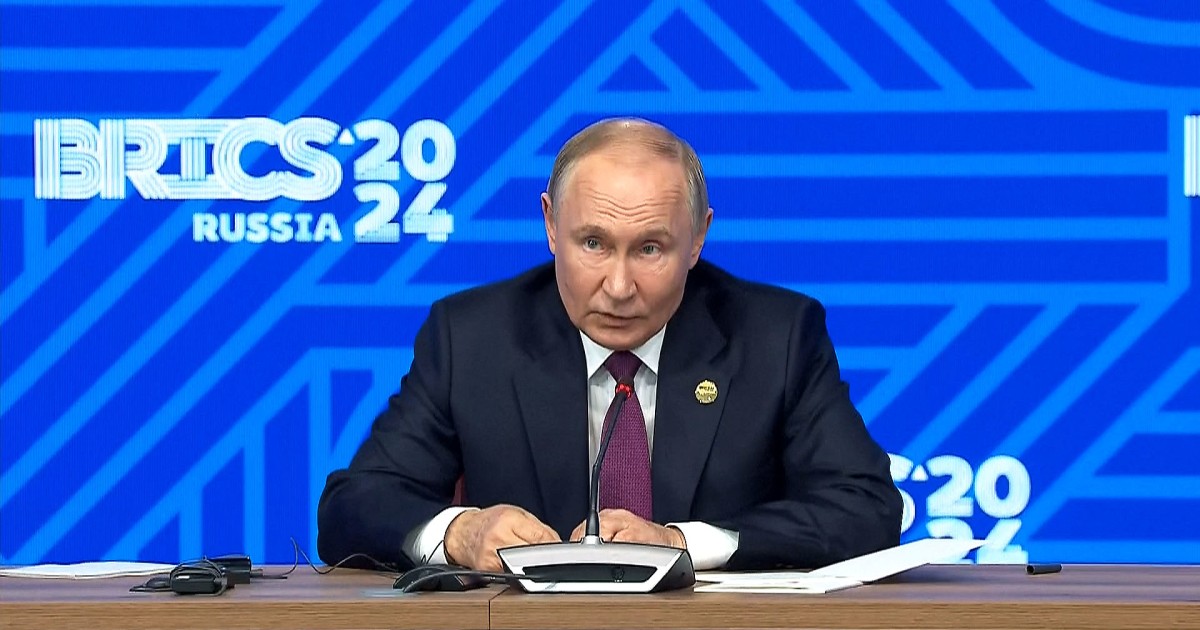 Keir Simmons asks Putin about Trump contact, election interference ...