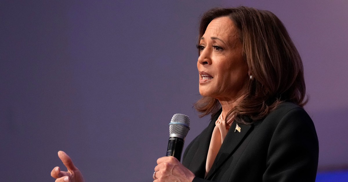 Harris encourages congregants to vote during church service