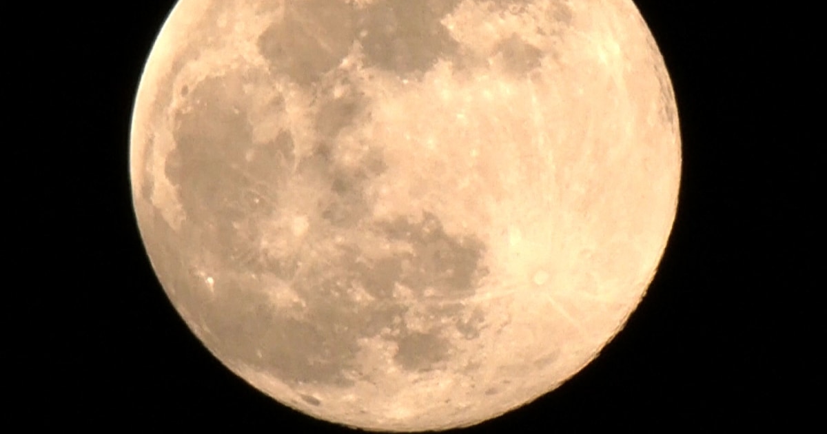 Beaver Moon supermoon shines brightly over Asia and North Africa
