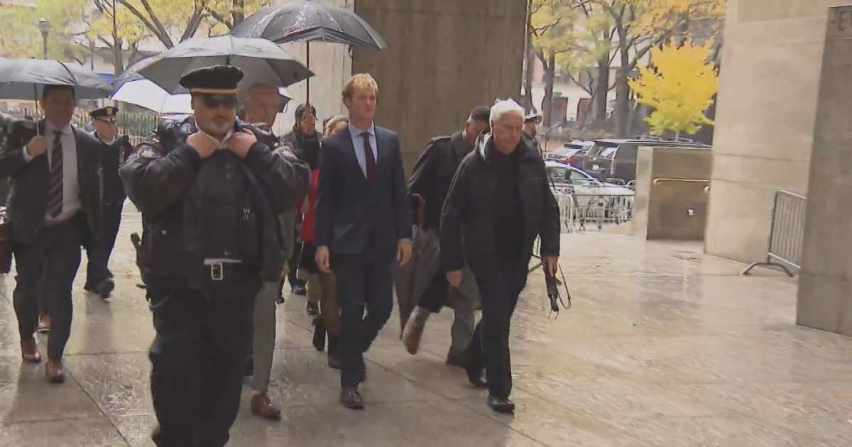 Defense pathologist testifies chokehold did not cause Jordan Neely's death