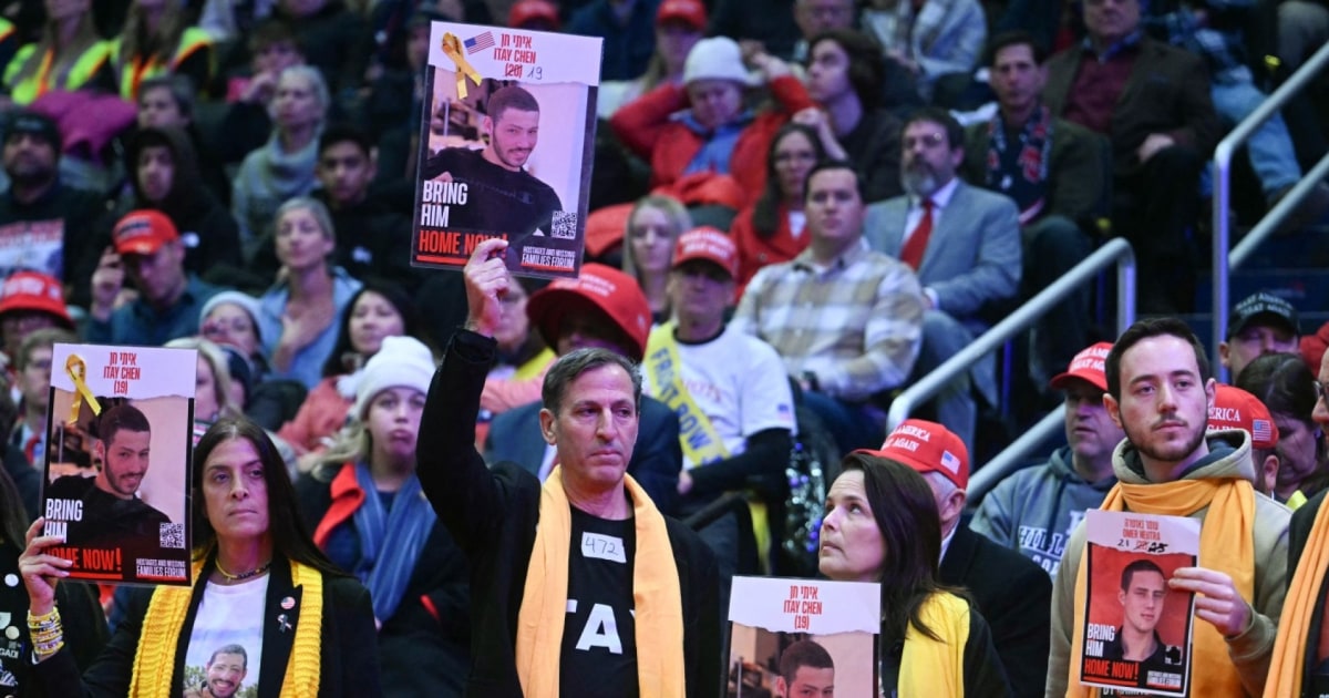 Hostages' families shake Trump's hand