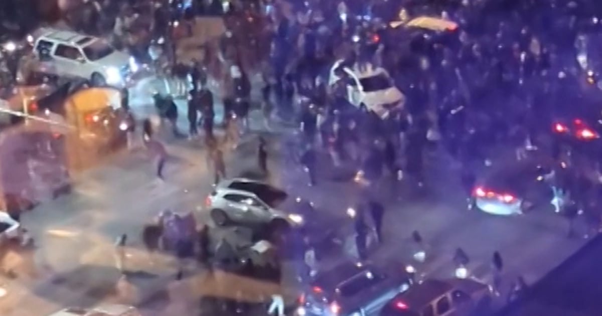 Video shows a vehicle driving through a crowd of Philadelphia Eagles fans