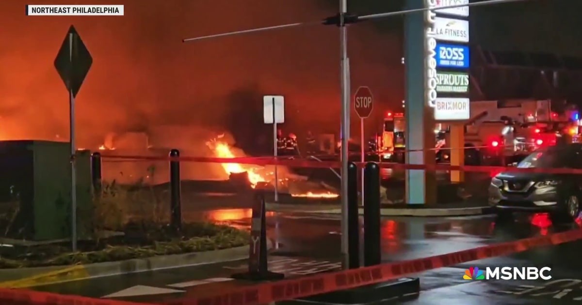 Breaking: Small plane with six on board crashes in northeast Philadelphia