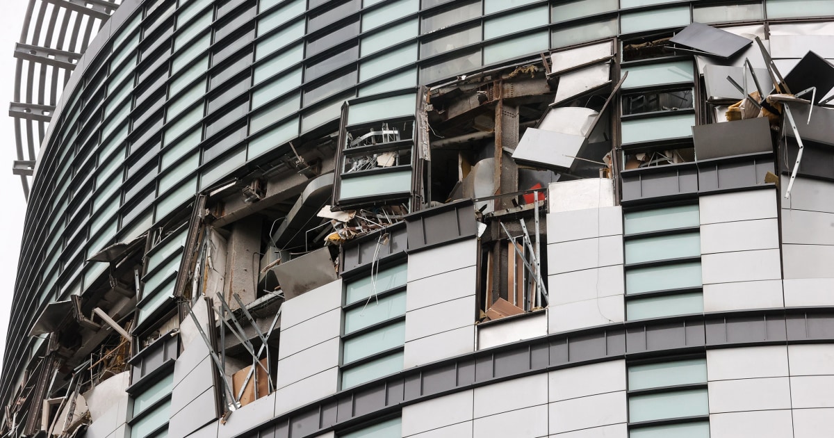 Deadly gas explosion rips through Taiwan department store
