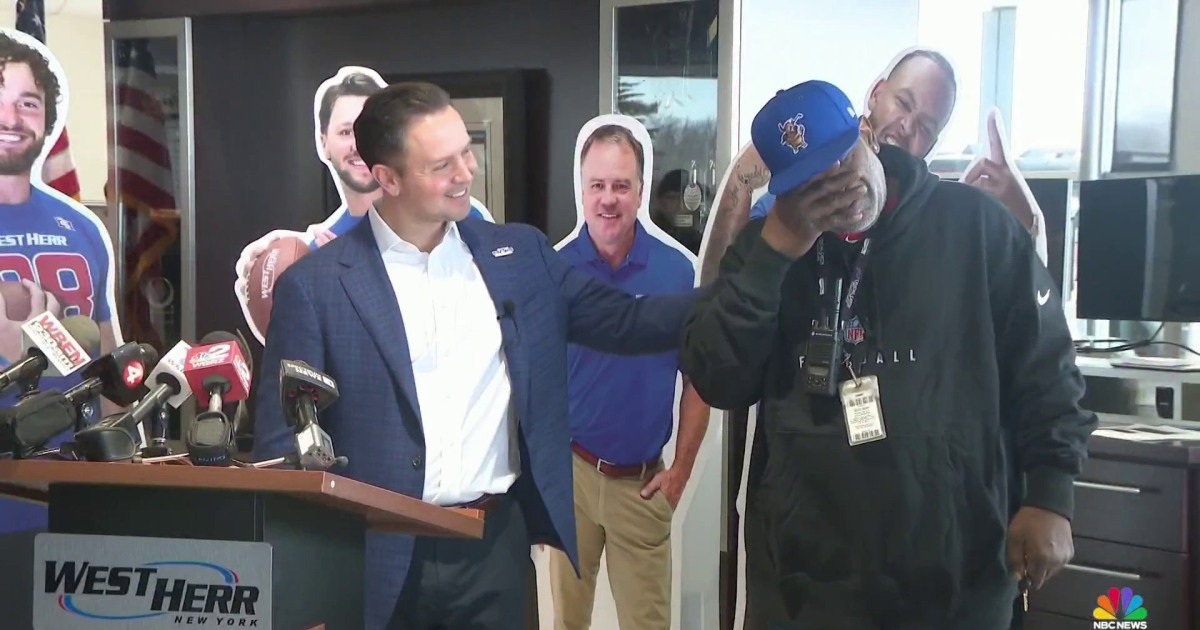 Good News: Buffalo Bills MVP Josh Allen shouts out longtime mailman