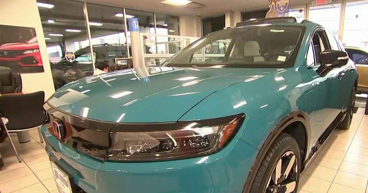 With tariffs set to impact car prices, some rush to the lots