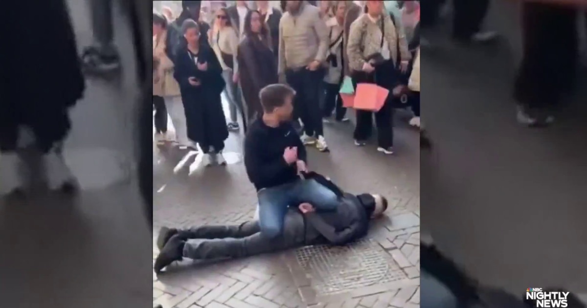 Bystander heralded as hero in Amsterdam stabbing attack