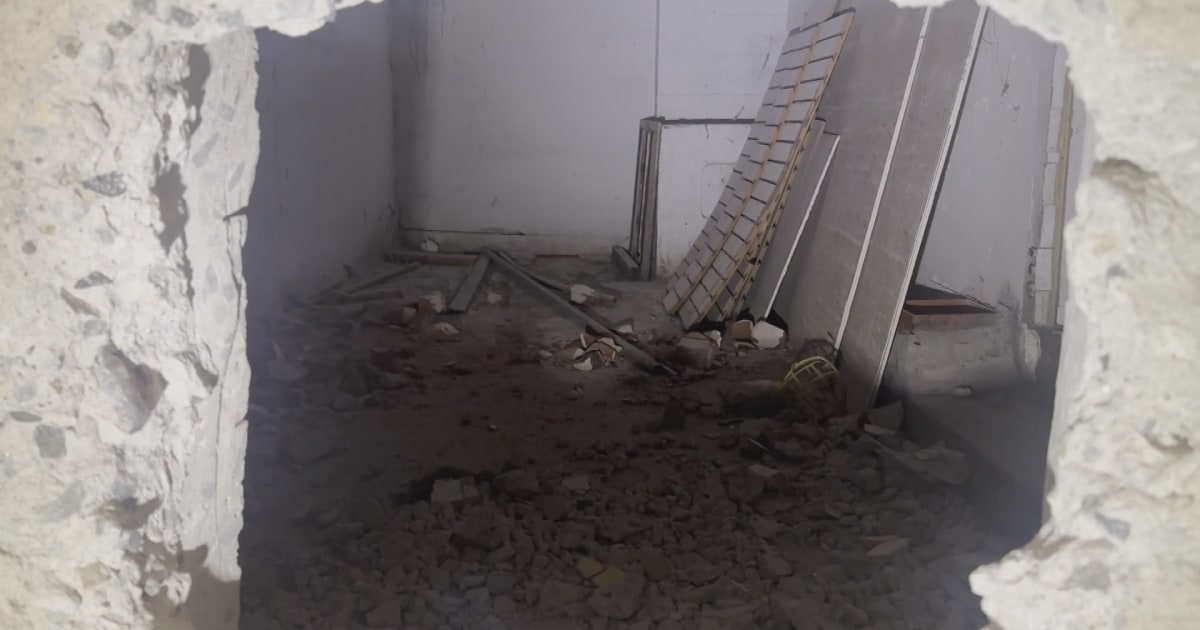 Thieves tunnel into Los Angeles jewelry store