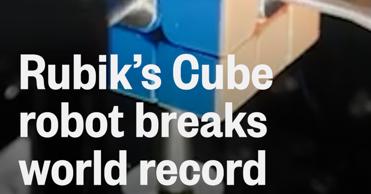 Students build record-breaking Rubik's cube robot