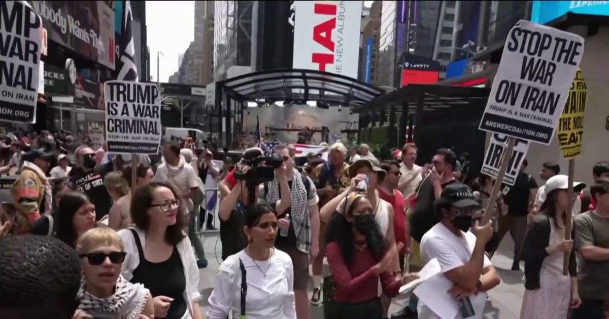 Anti-war protests form in New York City following U.S. strikes in Iran