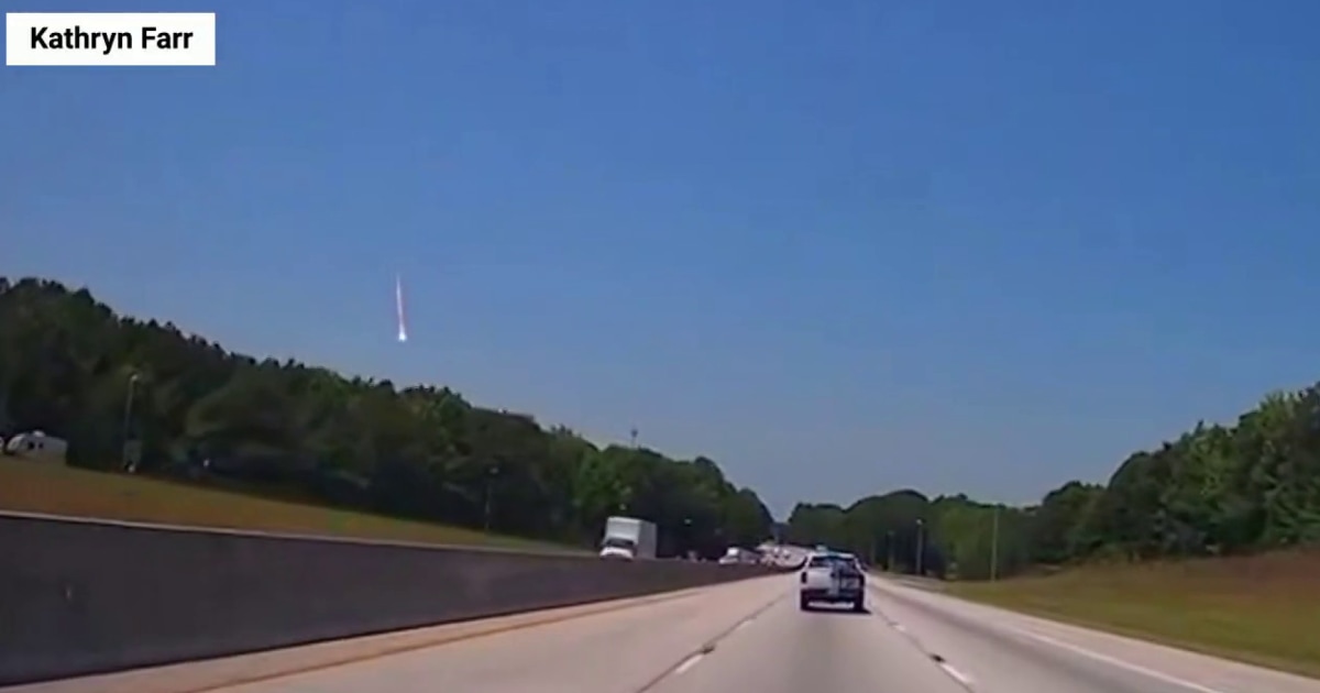 Fireball streak captured on camera in Southeast U.S.