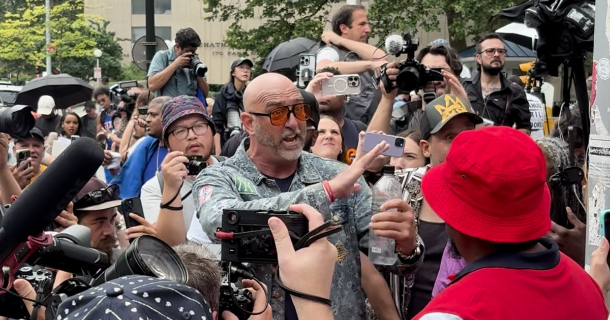 Men clash outside courthouse over Diddy's actions