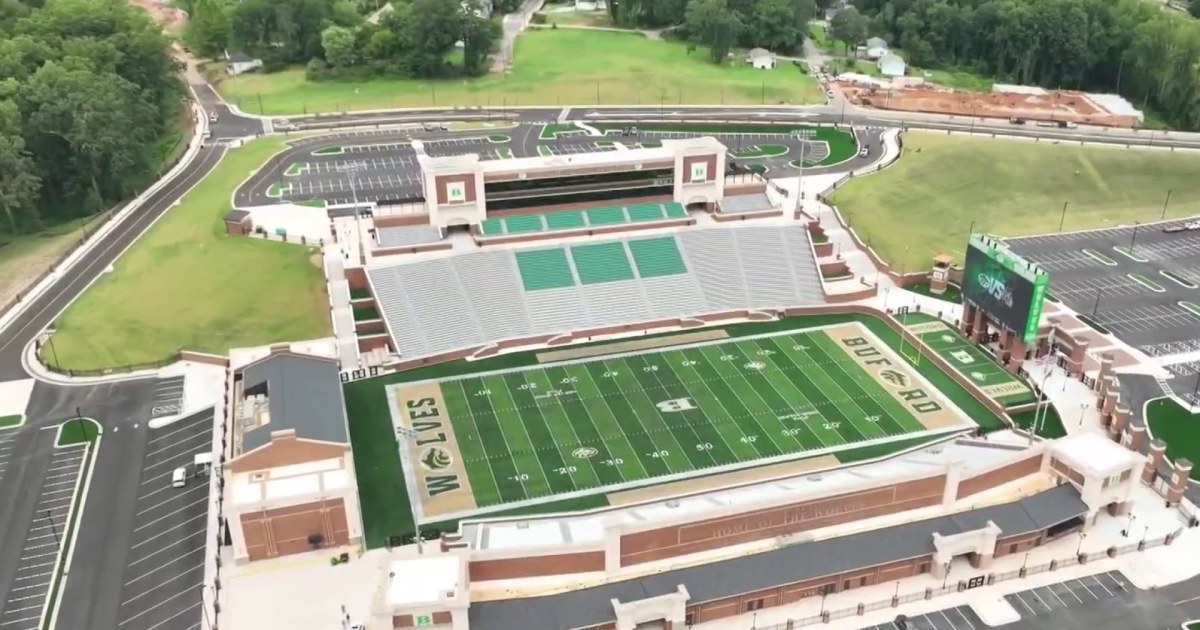 Georgia high school unveils $62 million high school football stadium