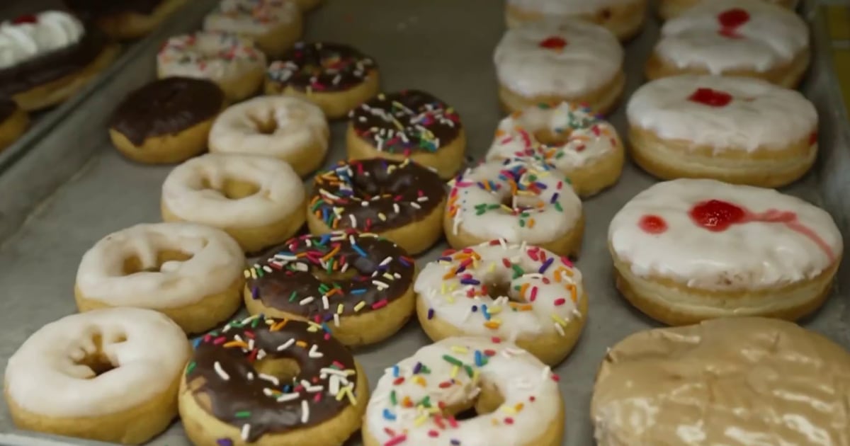 Donut shop offers insight into upcoming interest rate decision in U.S.