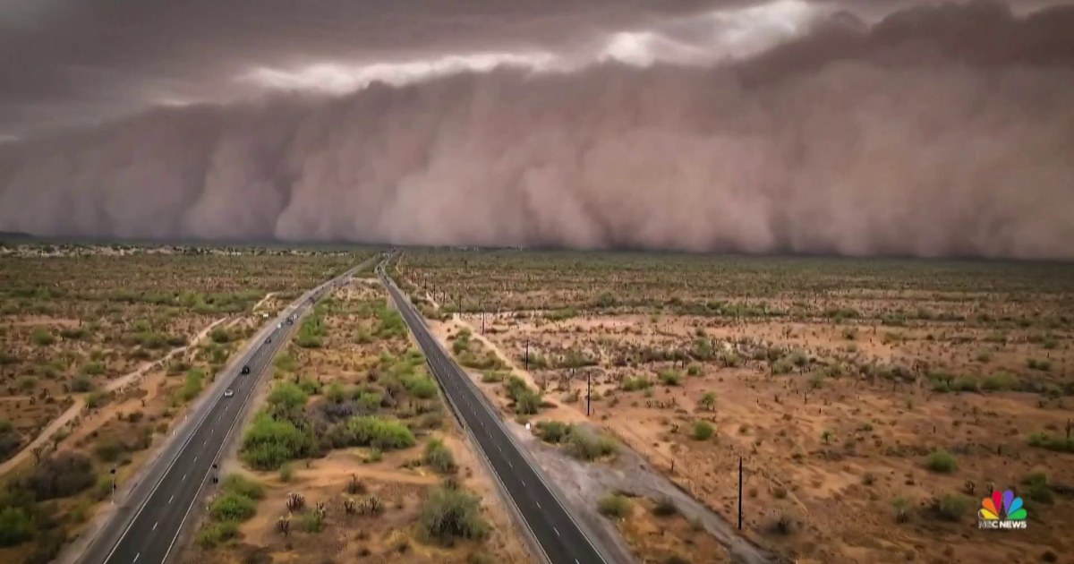 Major dust storm moves through Arizona
