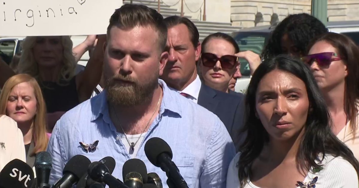 Virginia Giuffre's brother calls for transparency from lawmakers on Epstein