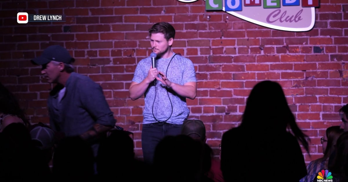 Comedian and audience come together to save one man’s life during ...