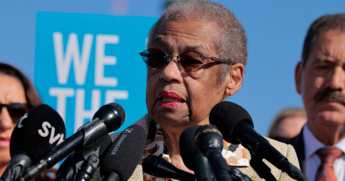 D.C. Del. Eleanor Holmes Norton appears to struggle walking alone at ...