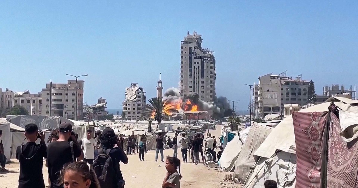 Israeli missiles destroy high-rise building in Gaza City